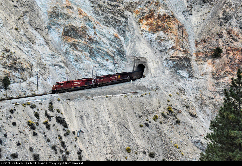 CP 8828 WB CN Ashcroft Sub Coal Loads